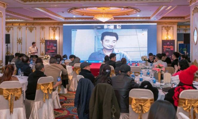 Mạng xã hội Whistle - Cơ hội kiếm tiền cho những người mới